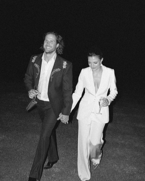 How to Politely Decline a Wedding Invitation | How to Reject a Wedding ...