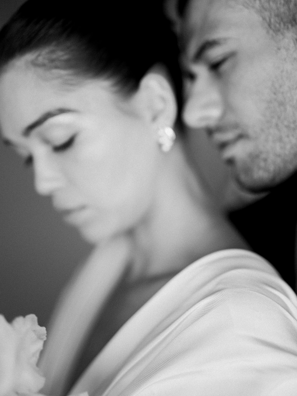 Stylish Indoor Wedding Ceremony Stylish Indoor Wedding Ceremony